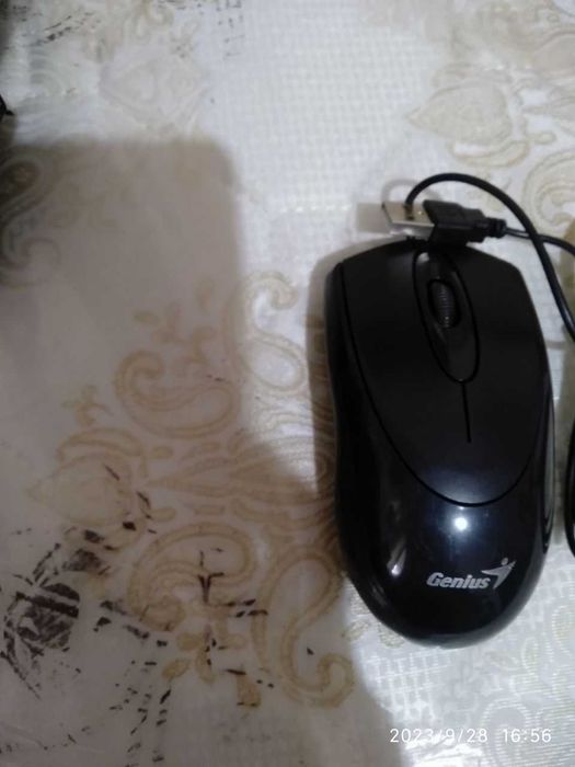 Беспроводной клавиатура мышка Metoo Simli Simsiz Mishka Sichqoncha 20 000 сум Периферийные