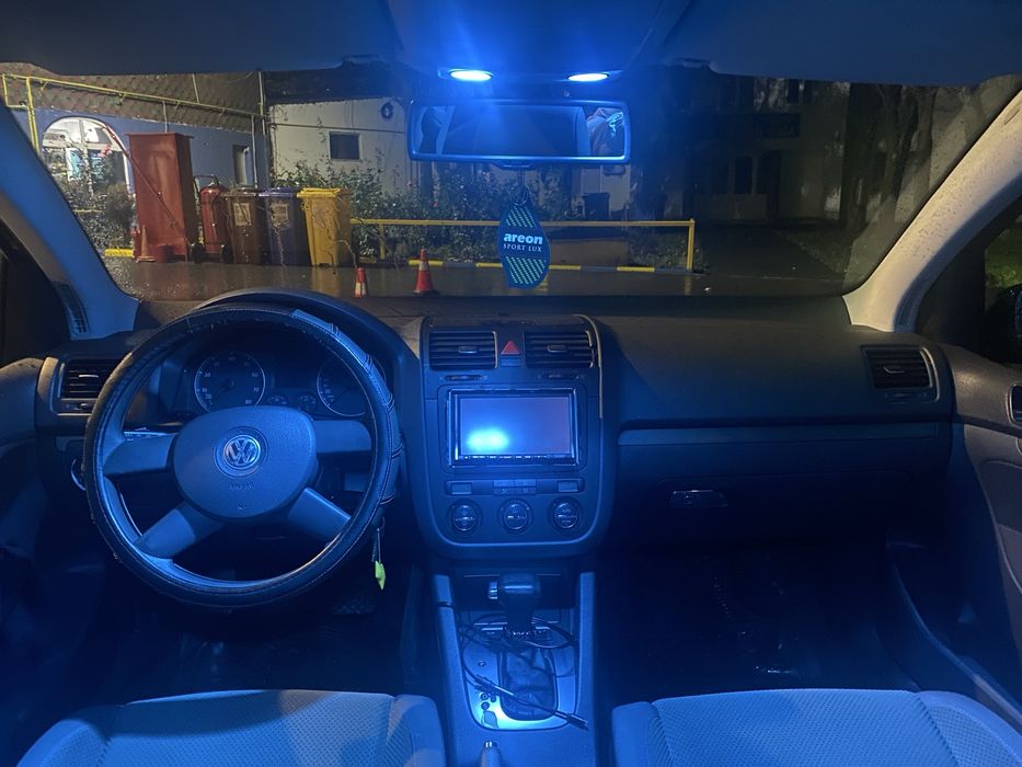 Volkswagen Golf 5 Automat Braila • OLX.ro