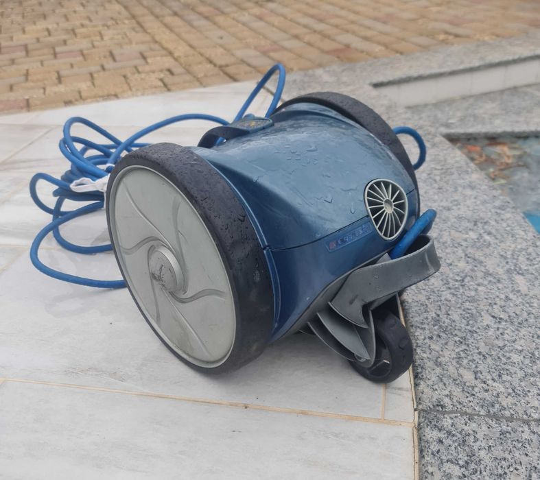 Робот прахосмукачка за басейн Zodiac vortex 1 гр. Варна м-т Зеленика ...