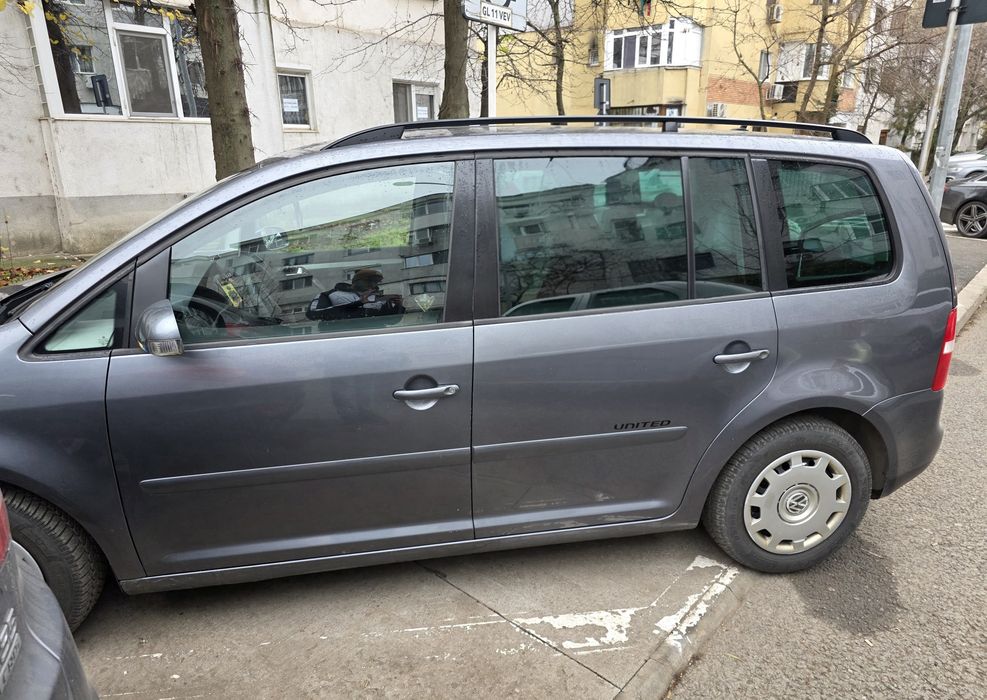 Volkswagen touran 2005 Galati • OLX.ro