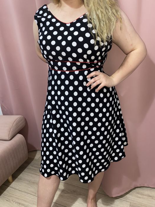 Rochie de vară cu buline Oradea • OLX.ro