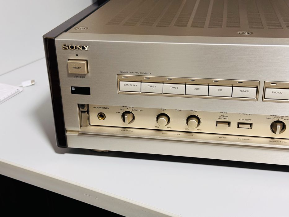 Amplificator Hi-Fi SONY F770ES,MOS-FET-power,champagne,laterale lemn ...