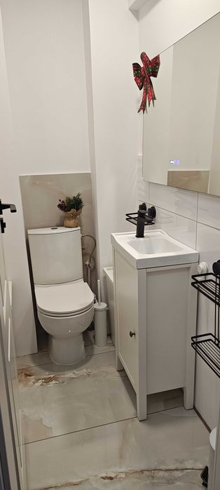 Apartament 4 camere decomandat, etaj 3/9 Metrou Lujerului Bucuresti ...