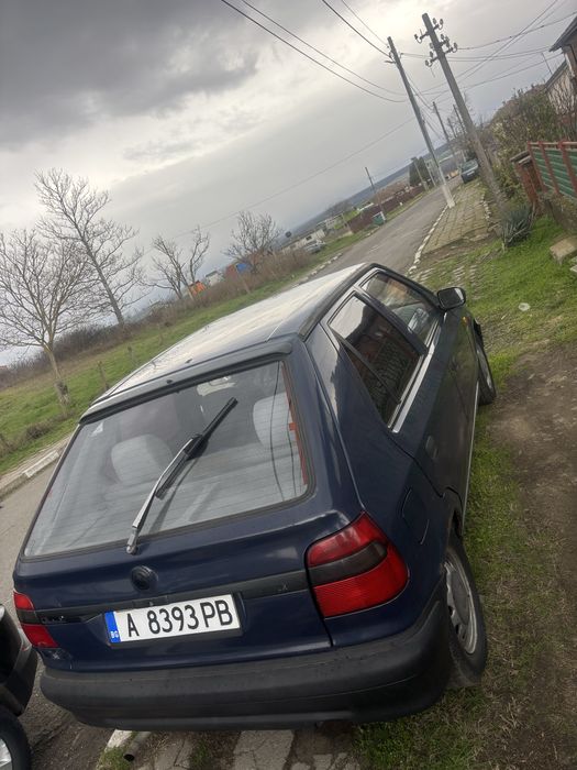 Skoda felicia 1.3 с. Черни връх • OLX.bg