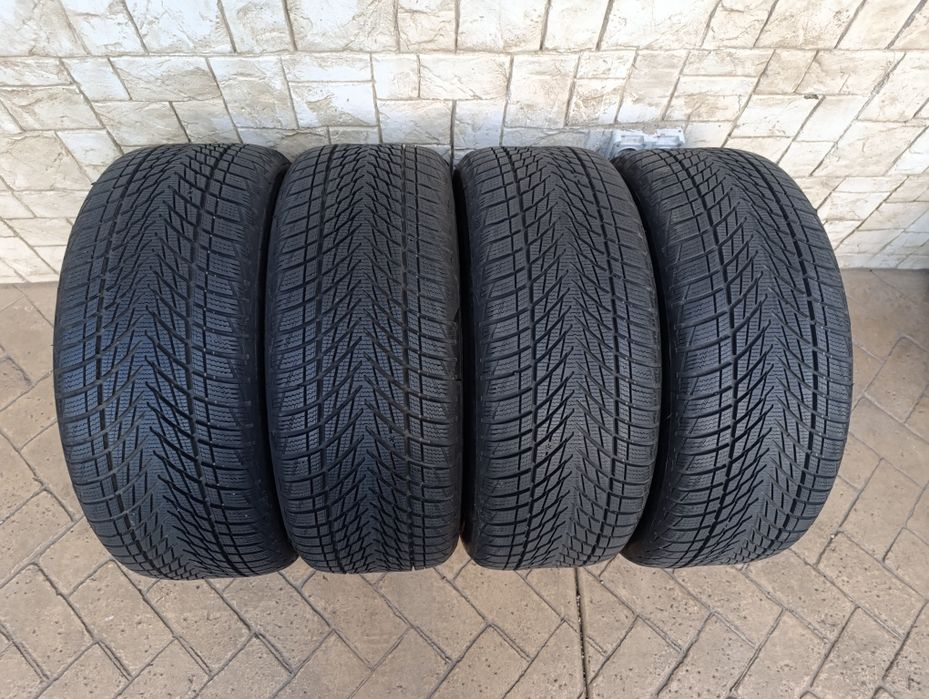Зимни гуми Good year 245/45/19 Ultra grip Performance 3 ,dot 2024 гр ...