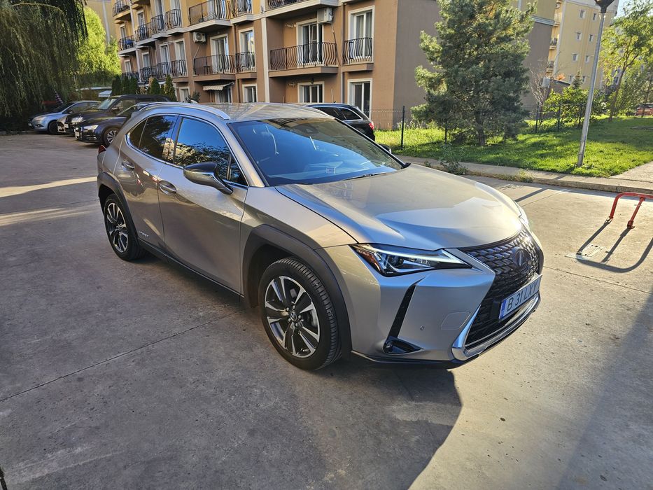 Lexus Ux 250 h Hybrid , 184 CP Cretuleasca • OLX.ro