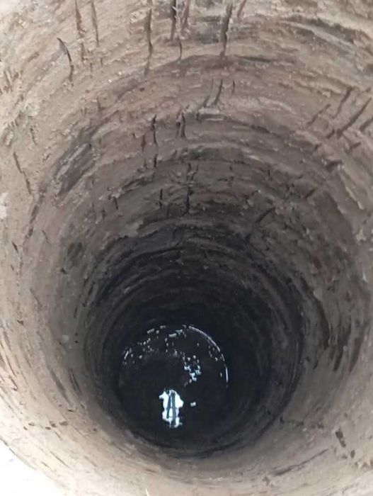 Executam fantani de apa sapata manual curatam fantani facem fose ...