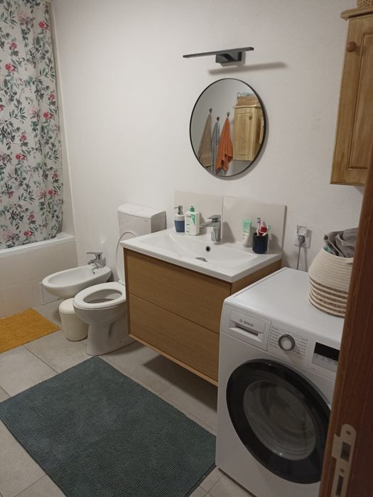 Casa cu teren mare, comuna Aiton, sat Rediu Rediu • OLX.ro