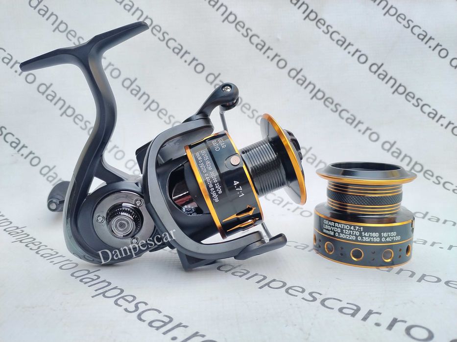 Mulineta Crap si Feeder PRO FL Cast Force CF7000 cu 2 TAMBURI METALICI ...