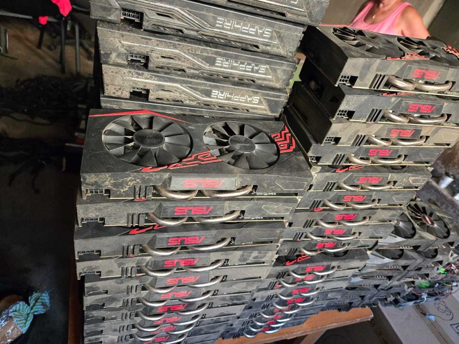 Pachet Placi video pt mining sau gaming sau AI Bucuresti Sectorul 3 ...