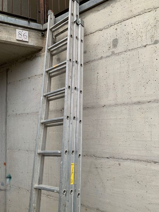 Scara aluminiu 6 metri Beclean • OLX.ro