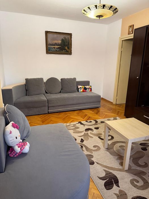 Proprietar închiriez apartament 3 camere cartier Pajura Bucuresti ...