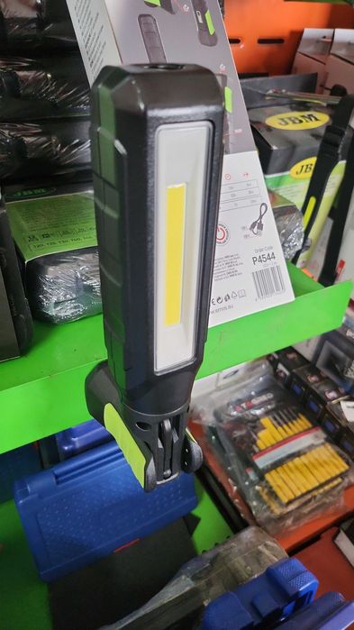 Lanterna led .Lampa led rezistenta impact+Lumina TARE 800LM. Bucuresti ...