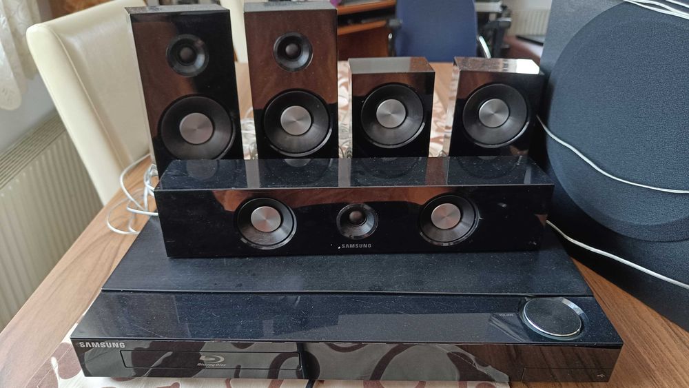 Sistem Home Cinema Samsung HT-C5500 5.1 Cluj-Napoca • OLX.ro