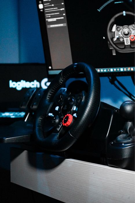 Volan gaming Logitech G29 cu schimbator Iasi • OLX.ro