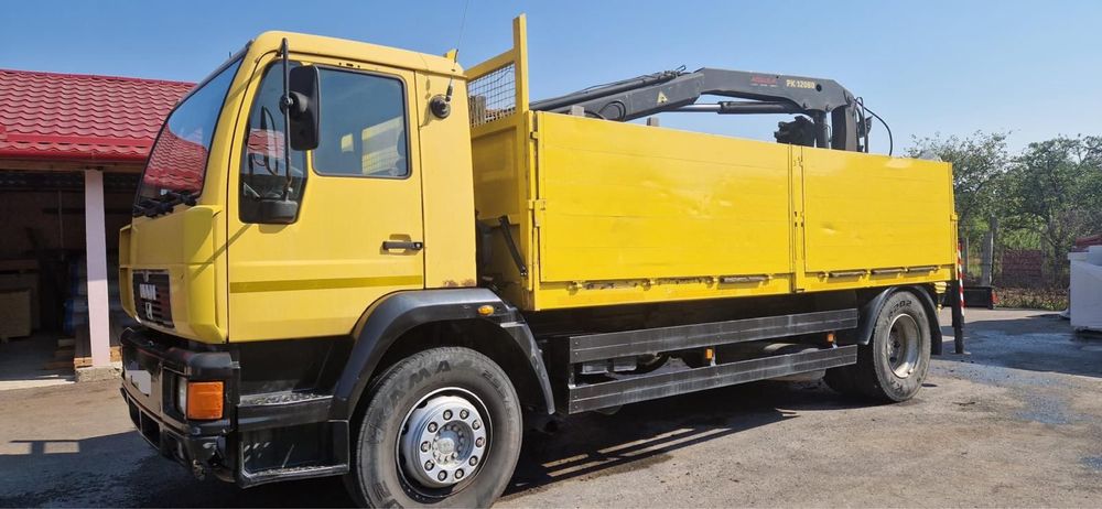 Camion cu macara Palfinger MAN Novaci • OLX.ro