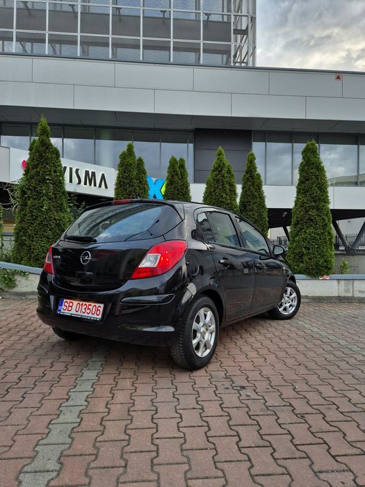 Opel Corsa D Edition