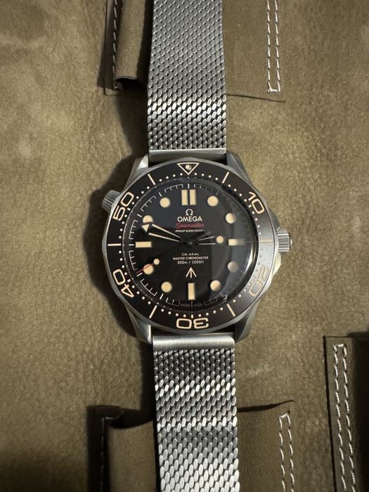 Omega Seamaster 300m NTTD 007 Galati • OLX.ro