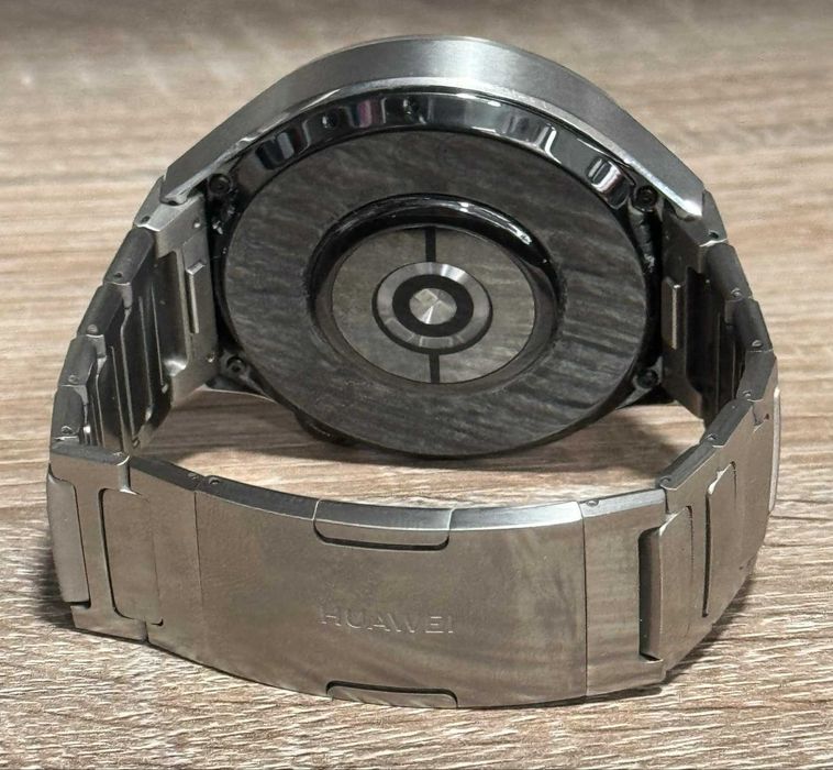 Huawei watch 4 pro Titanium Strap гр. Варна Център • OLX.bg