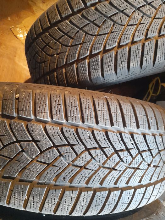 Anvelope iarnă 225 55 R17 Run-Flat Slatina • OLX.ro