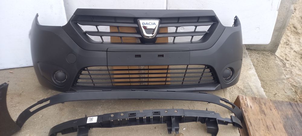 Bara fata Dacia Dokker noua completa cu grila superioara / inferioara Ciorogarla • OLX.ro