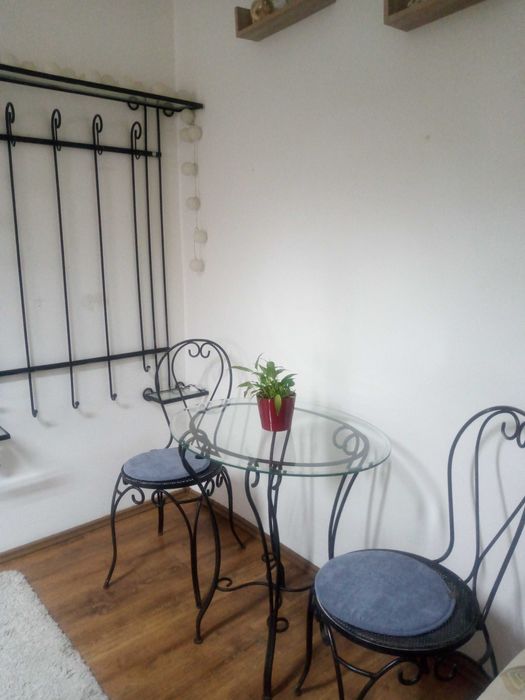 Mobilier Fier forjat, Set Sebes • OLX.ro