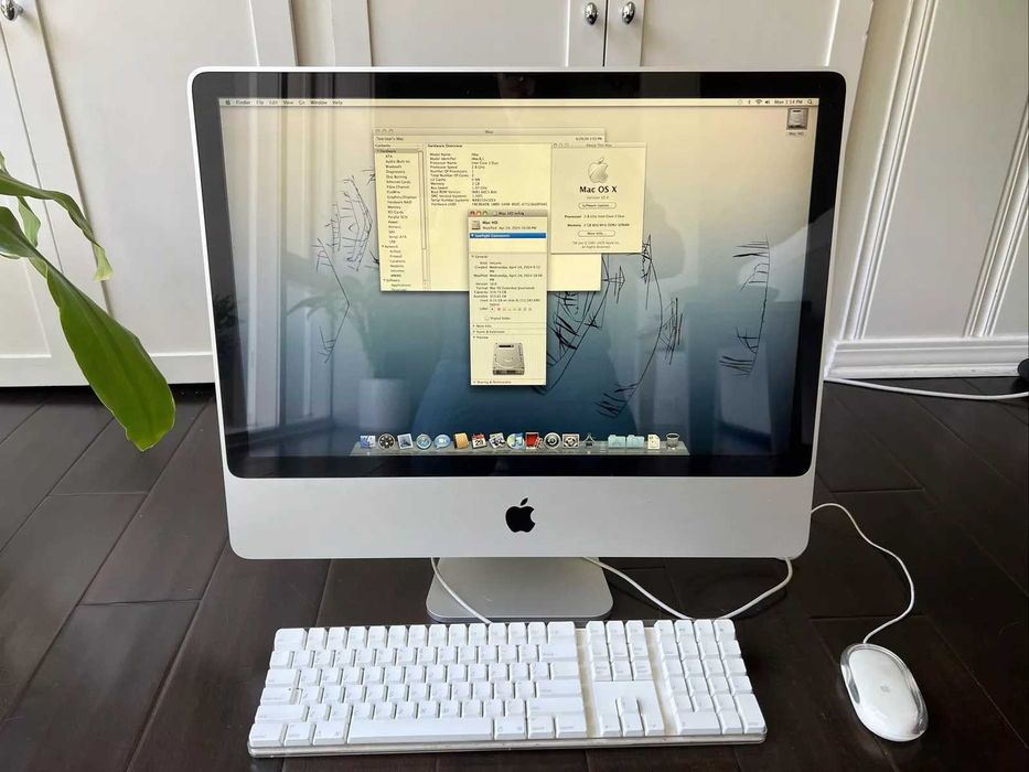 Apple iMac 20" Инча/ 2009 /Apple All In One Компютър и Монитор гр ...