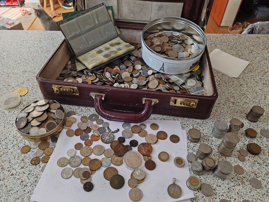Monede vechi bancnote și timbre Arad • OLX.ro