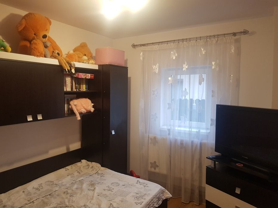 Vând casa în comuna Peris Peris • OLX.ro