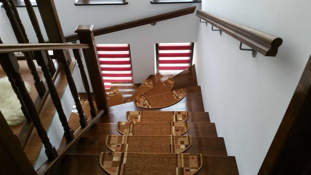 Scari interioare lemn - Trepte/ Contratrepte trepte lemn stejar/frasin ...