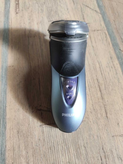 Самобръсначка Philips HQ8250 гр. Бургас Център • OLX.bg