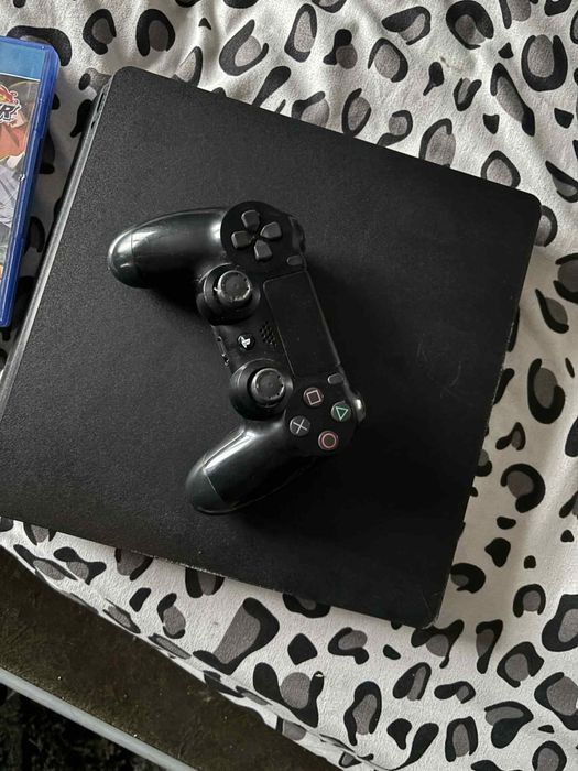 Playstation 4 slim cu o maneta ! Alba Iulia • OLX.ro