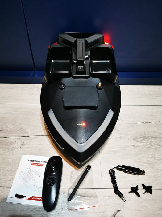 Barcuta Vaporaș Navomodel plantat pescuit 2 motoare bat. 12000Mah 500M ...