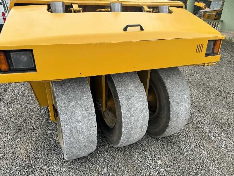 Cilindru compactor polipneu Caterpillar PS300C , 2008 Negresti-Oas • OLX.ro