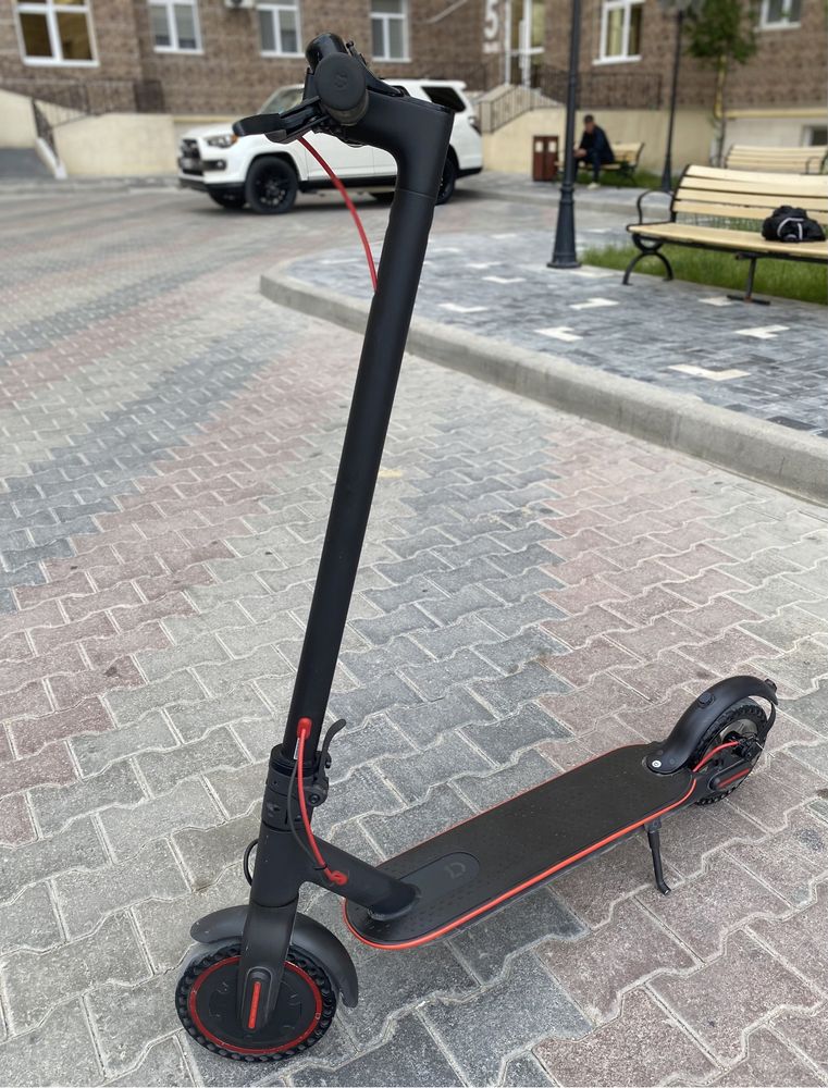 Электросамокат xiaomi m365 pro: 90 000 тг. - Мото - прочее Актау на Olx