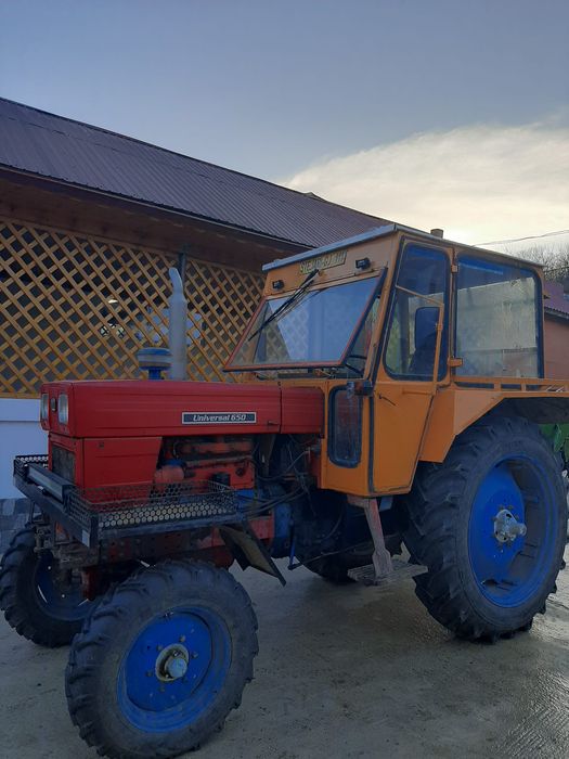 Vând tractor U650 M anul de fabricație 1994 are carte rar Stejari • OLX.ro