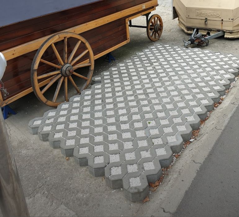 MATRITE PAVAJ GAZON gradina forme pavele unelte piese constructi beton ...