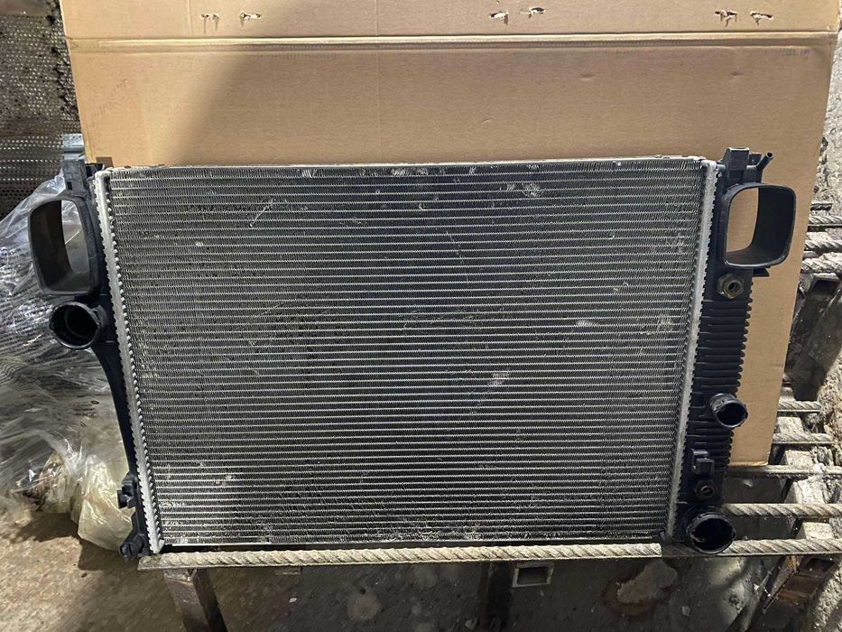 Оригинален воден радиатор Valeo за Мерцедес/Mercedes W221 S500 S550 гр ...