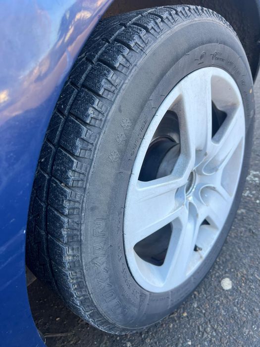 Vând Golf 5 Automat 1.9 Diesel Pascani • OLX.ro