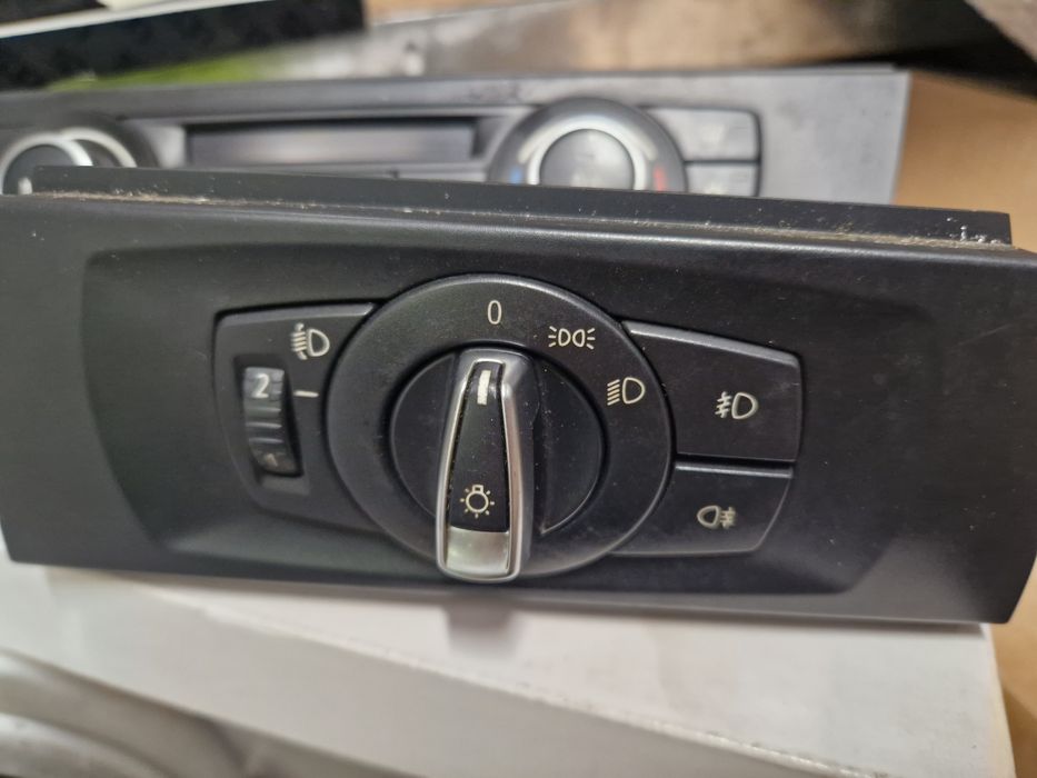 Фейслифтов климатроник и бутон за фарове BMW E81 E87 E90 E91 E92 E93 гр. Варна ХЕИ • OLX.bg