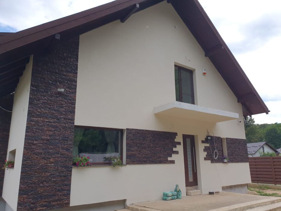 Case / Garduri / Trotuare / Alei / Sipca metalica / Constructii Pitesti ...