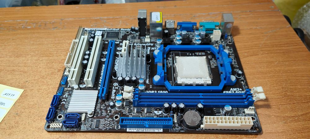 ASRock 960GM-GS3 FX AMD 760G Mainboard Micro ATX Sockel AM3 AM3 ...