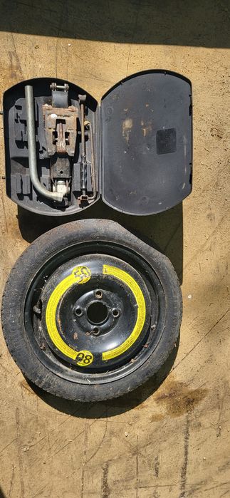 Гума патерица Поло гр. София Младост 2 • OLX.bg