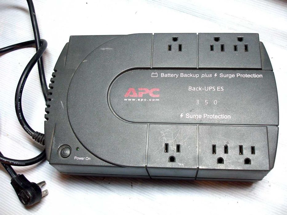 Apc качествен Ups аварийно захранване за компютър гр Хасково Център • Olx Bg