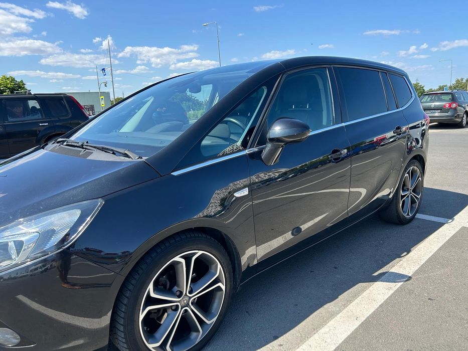 Opel Zafira Tourer 7 locuri - 1.6 cdti - Euro 6 Constanta • OLX.ro