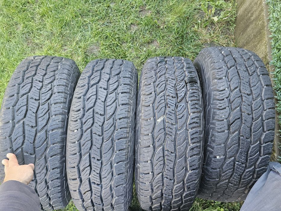 Всесезонни гуми 235/75 R15 Cooper Discoverer AT3 Sport с. Кладница • OLX.bg