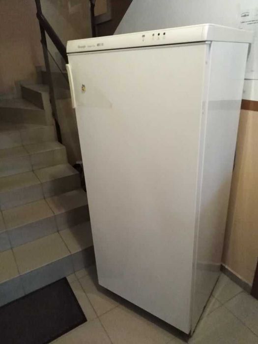 Продавам фризер SNAIGE гр. Стара Загора Център • OLX.bg