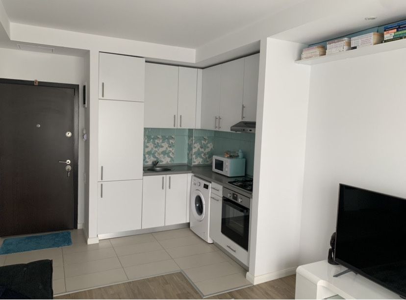 Inchiriez ap 2 camere in Complex Cosmopolis Tunari • OLX.ro