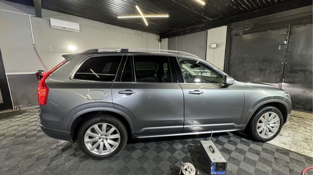 Volvo XC90 Momentum Pro Iasi • OLX.ro