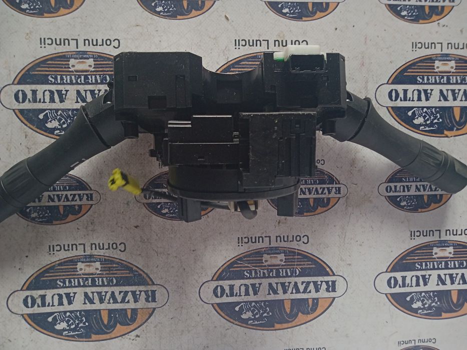 Spira volan + manete nissan juke 2010 Falticeni • OLX.ro